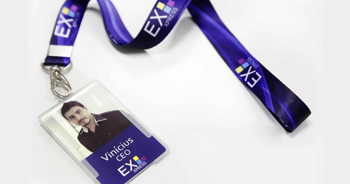 Crachás em PVC - Exxpress | Líder na Fabricação de Crachás